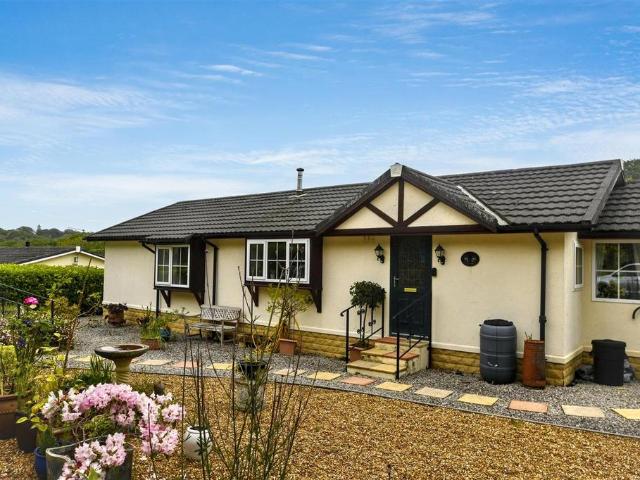 2 bedroom park home for sale