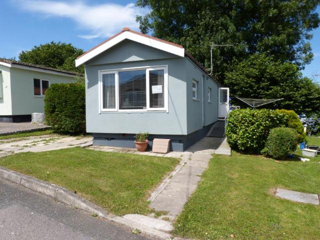 2 bedroom park home for sale