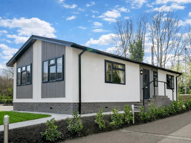2 bedroom park home for sale