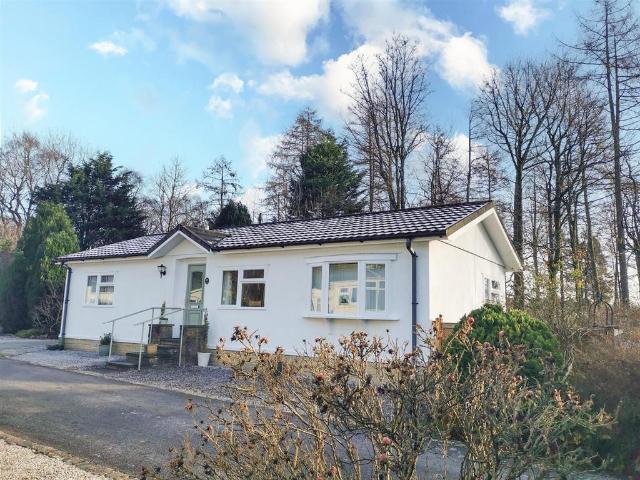 2 bedroom park home for sale