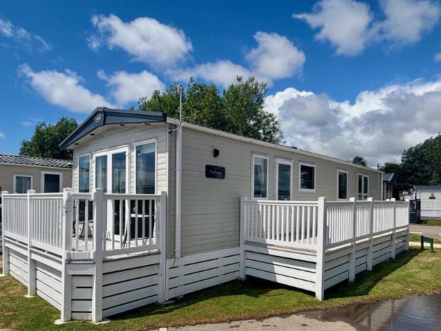 2 bedroom park home for sale