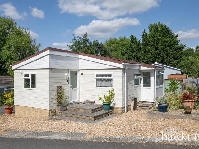 2 bedroom park home for sale
