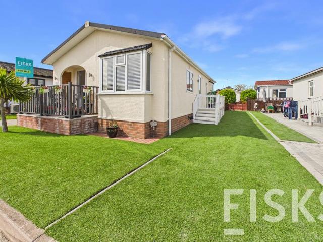 2 bedroom park home for sale