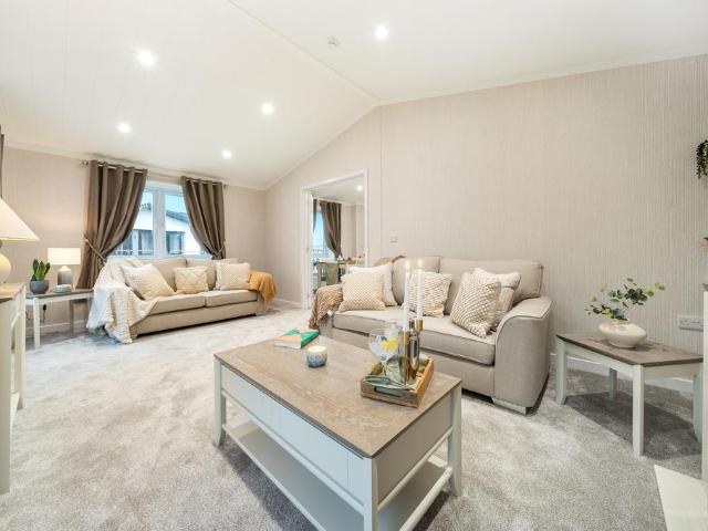 2 bedroom park home for sale