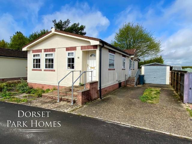 2 bedroom park home for sale