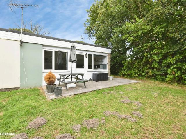 2 bedroom park home for sale