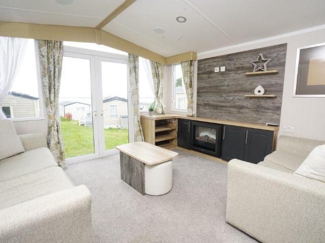 2 bedroom park home for sale