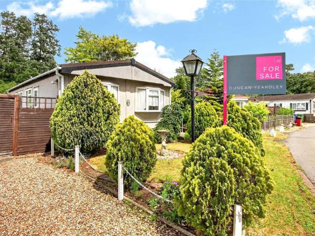 2 bedroom park home for sale