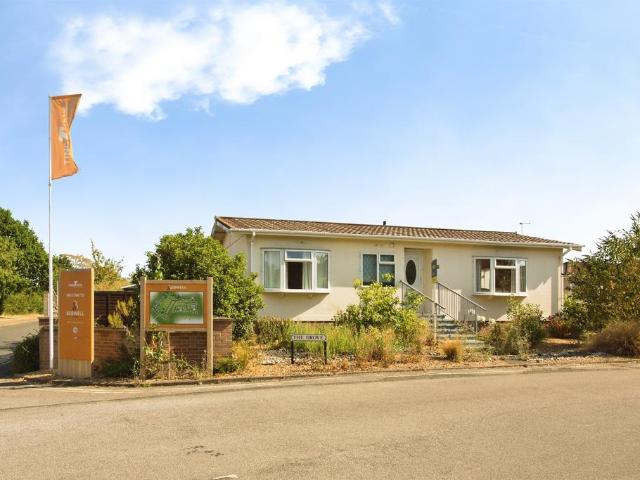 2 bedroom park home for sale