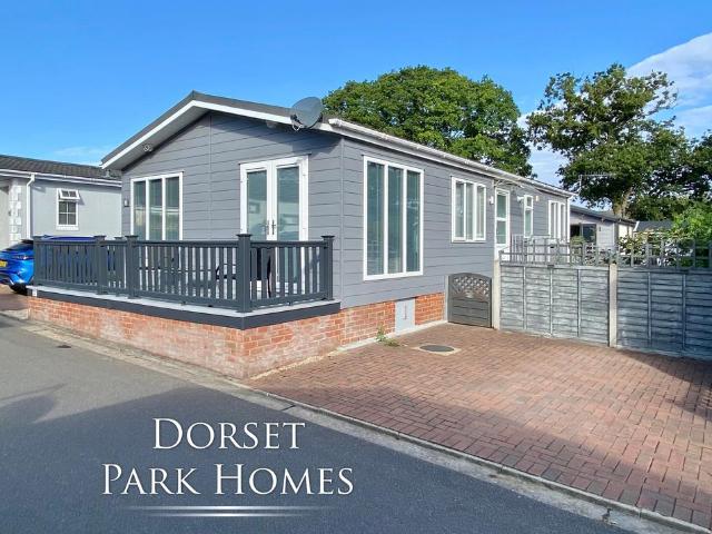 2 bedroom park home for sale