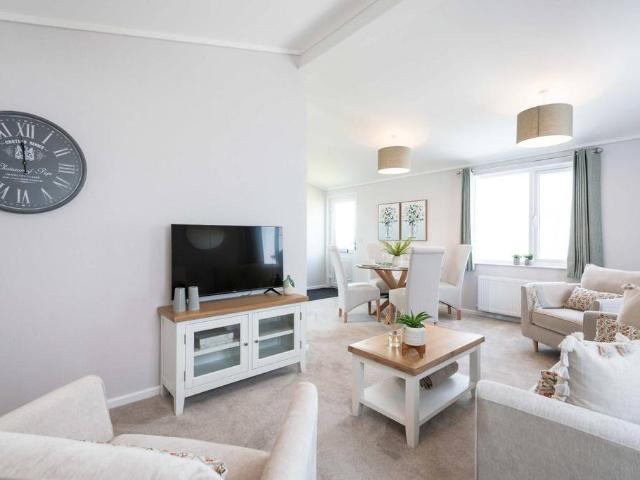 2 bedroom park home for sale