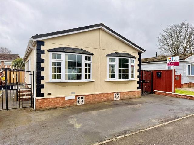 2 bedroom park home for sale