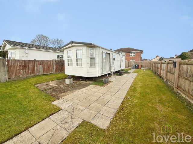 2 bedroom park home for sale