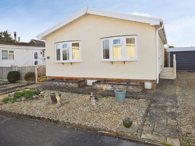 2 bedroom park home for sale
