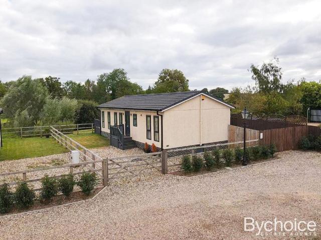 2 bedroom park home for sale