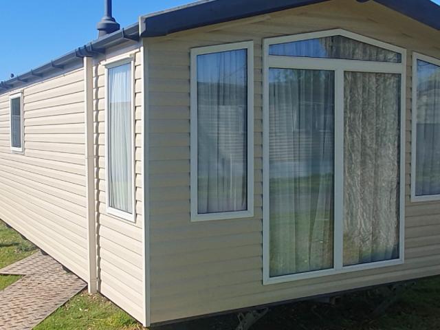 2 bedroom park home for sale