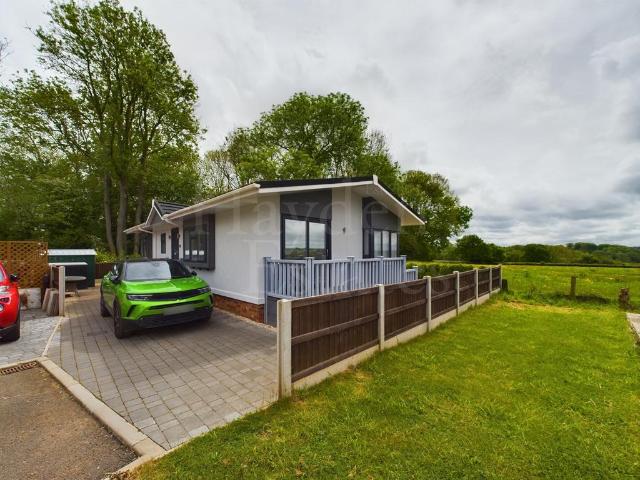 2 bedroom park home for sale