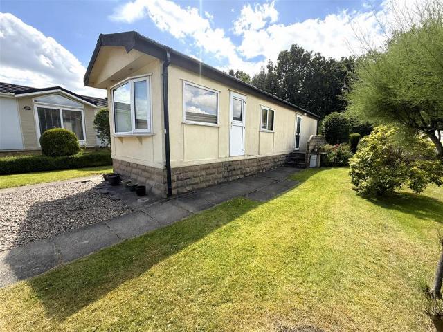 2 bedroom park home for sale