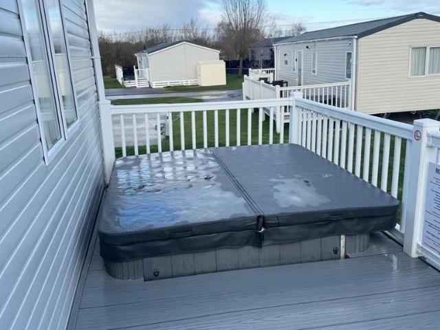 2 bedroom park home for sale