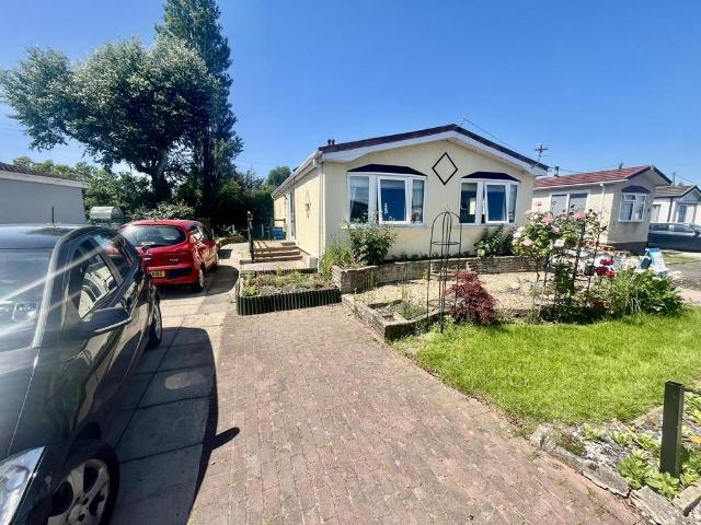 2 bedroom park home for sale