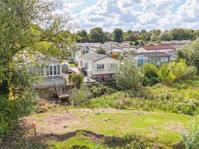 2 bedroom park home for sale