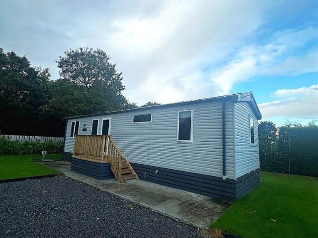 2 bedroom park home for sale