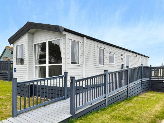 2 bedroom park home for sale