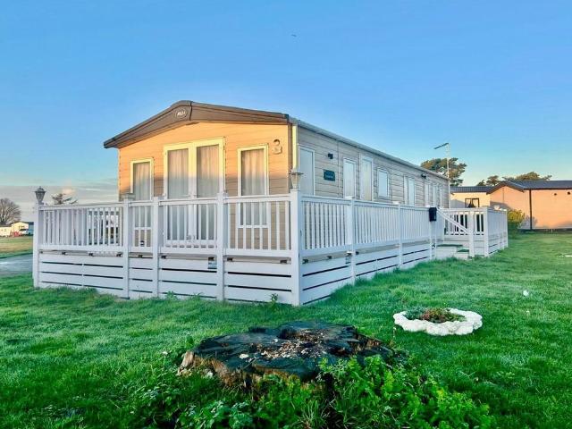 2 bedroom park home for sale