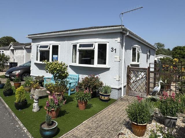 2 bedroom park home for sale
