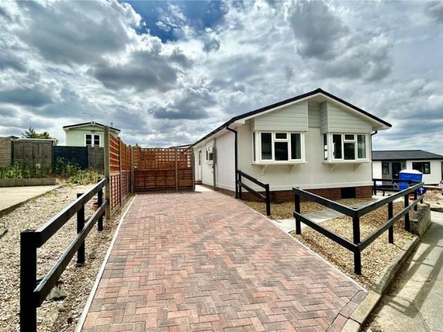 2 bedroom park home for sale