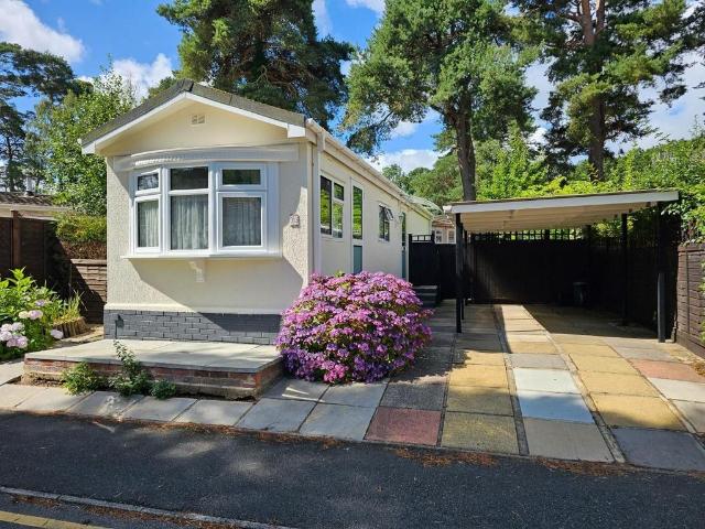 2 bedroom park home for sale