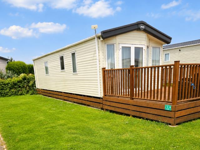 2 bedroom park home for sale