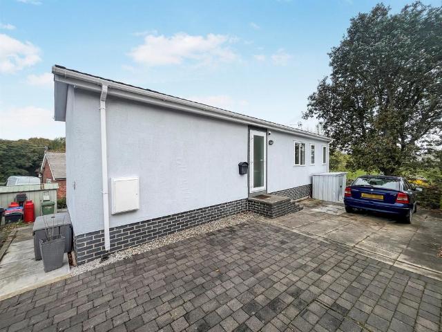 2 bedroom park home for sale