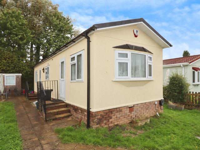 2 bedroom park home for sale
