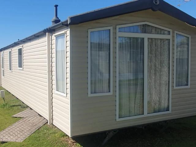 2 bedroom park home for sale