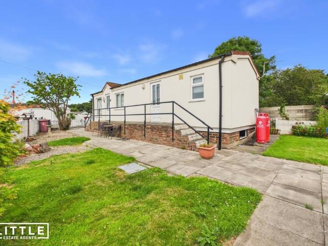 2 bedroom park home for sale
