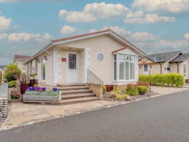 2 bedroom park home for sale
