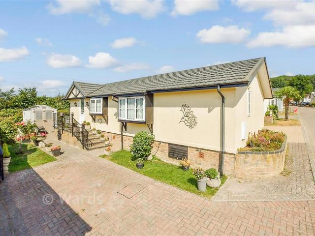2 bedroom park home for sale