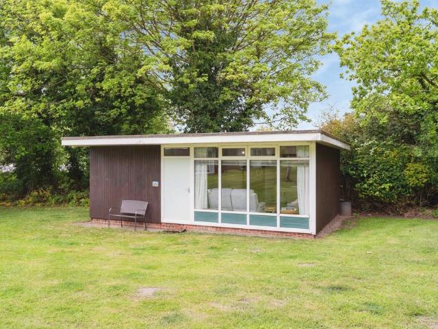 2 bedroom park home for sale
