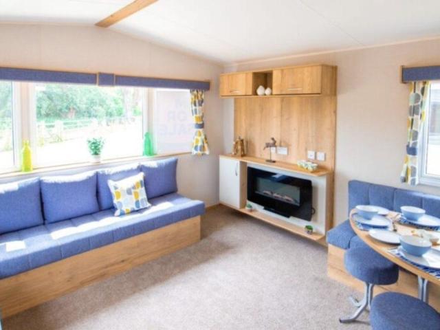 2 bedroom park home for sale
