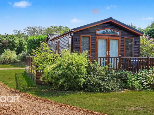 2 bedroom park home for sale
