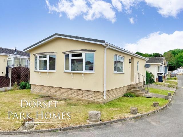 2 bedroom park home for sale