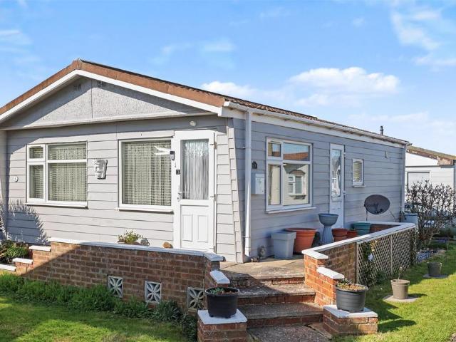 2 bedroom park home for sale