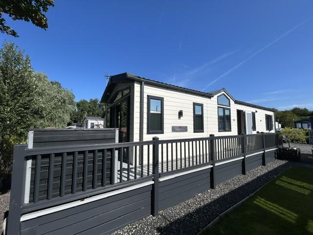 2 bedroom park home for sale
