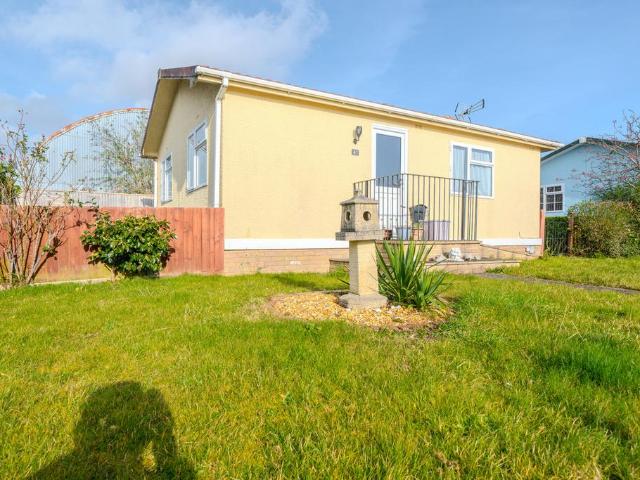 2 bedroom park home for sale