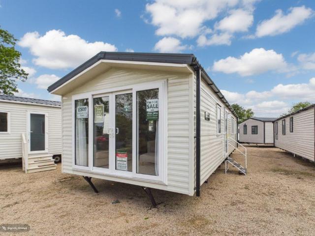 2 bedroom park home for sale