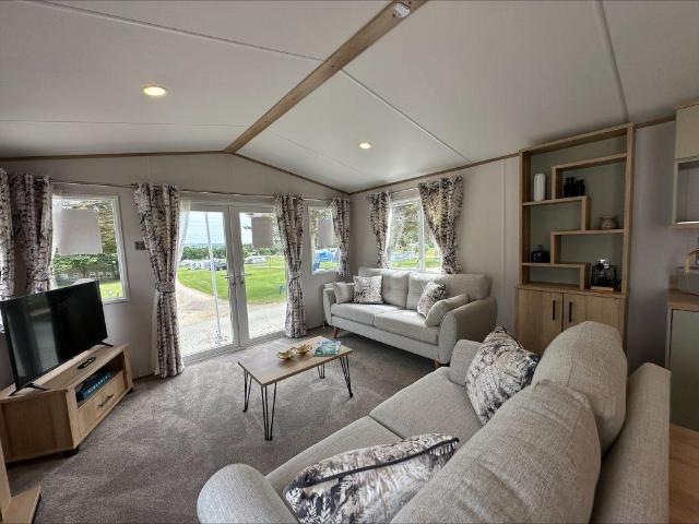 2 bedroom park home for sale