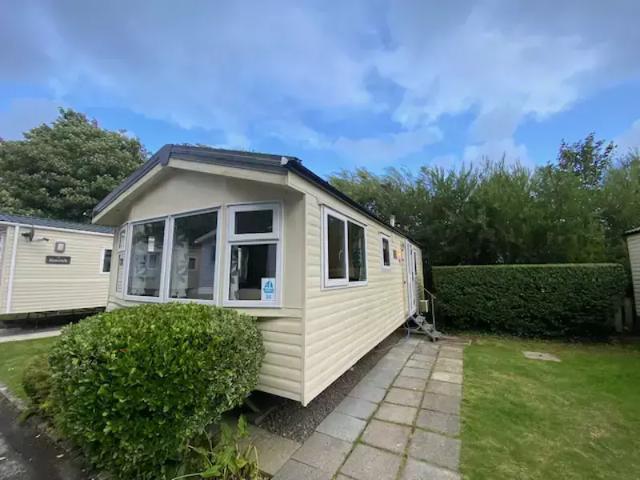 2 bedroom park home for sale