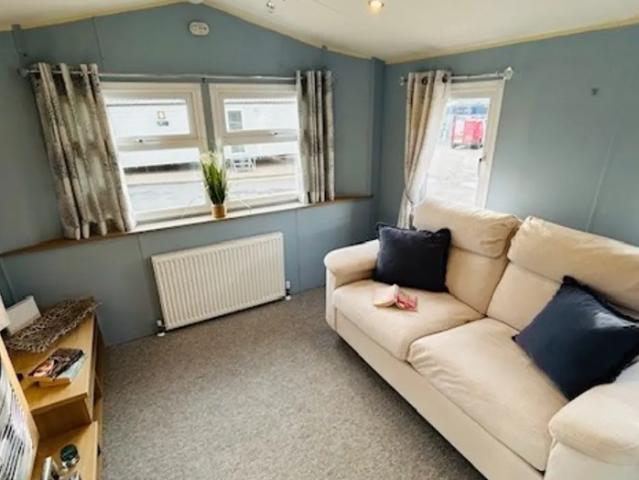 2 bedroom park home for sale