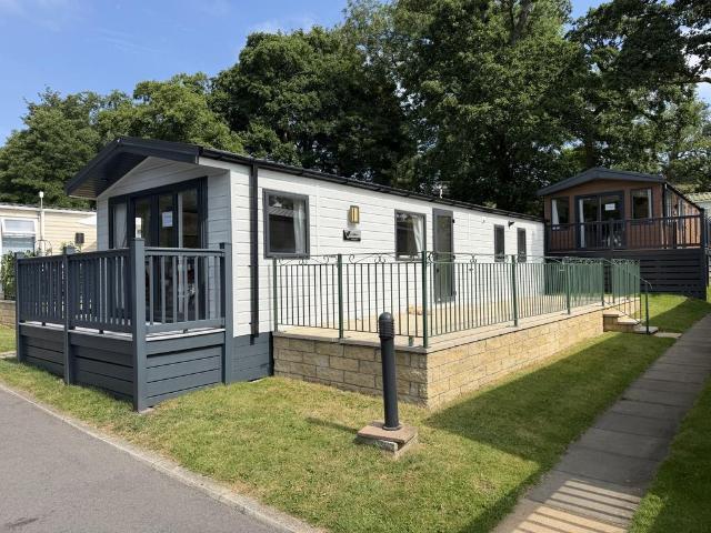2 bedroom park home for sale